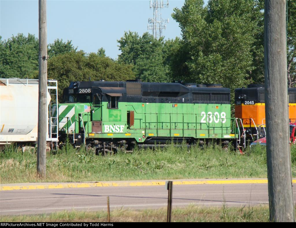 BNSF 2808